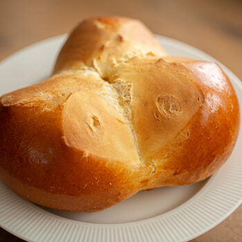 Pinze - Austrian easter bread - Favourite Austrian Recipe