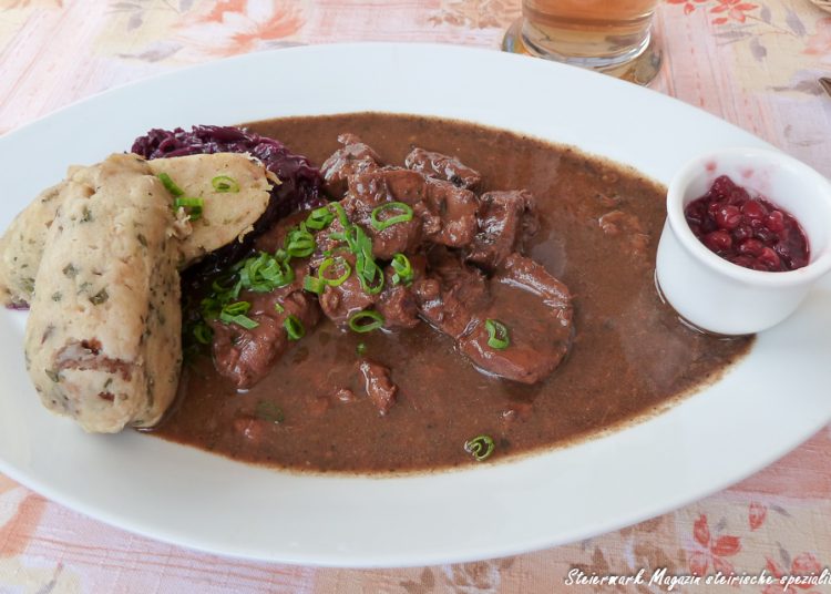 Das Hirschgulasch Rezept | Steirische Spezialitäten