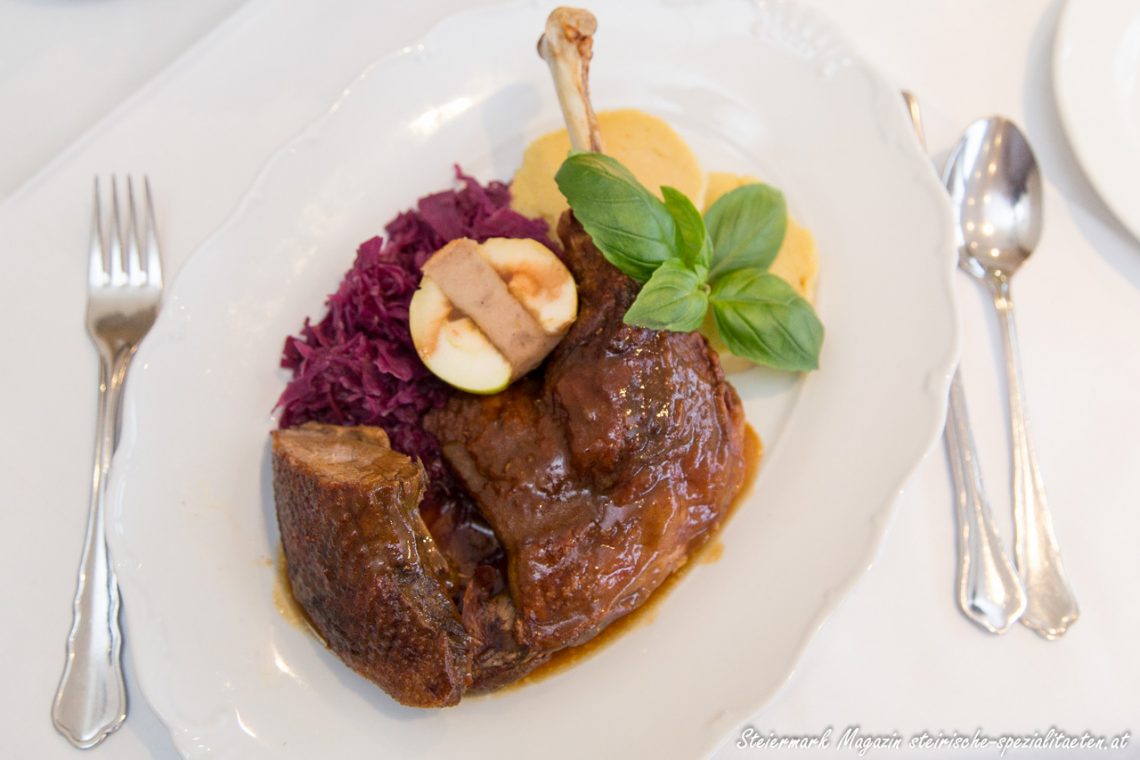 Gebratene Gans - Martinigansl knusprig aus dem Ofen - Rezept