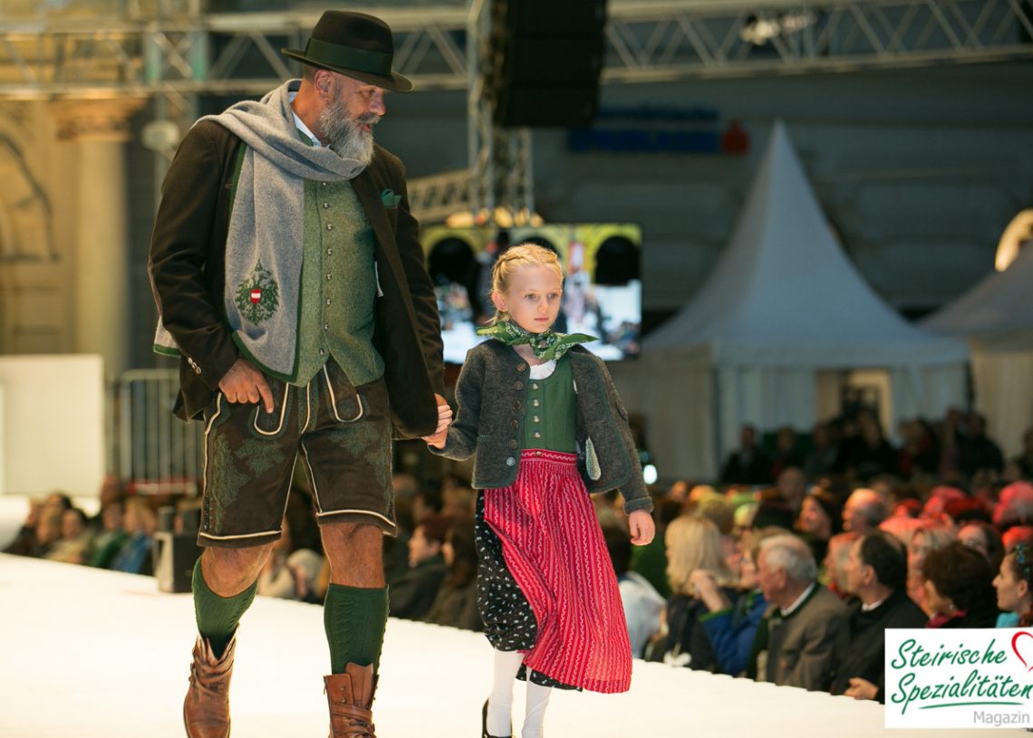 Pracht der Tracht - Modenschau in Graz - Fotos - Steirische Spezialitäten