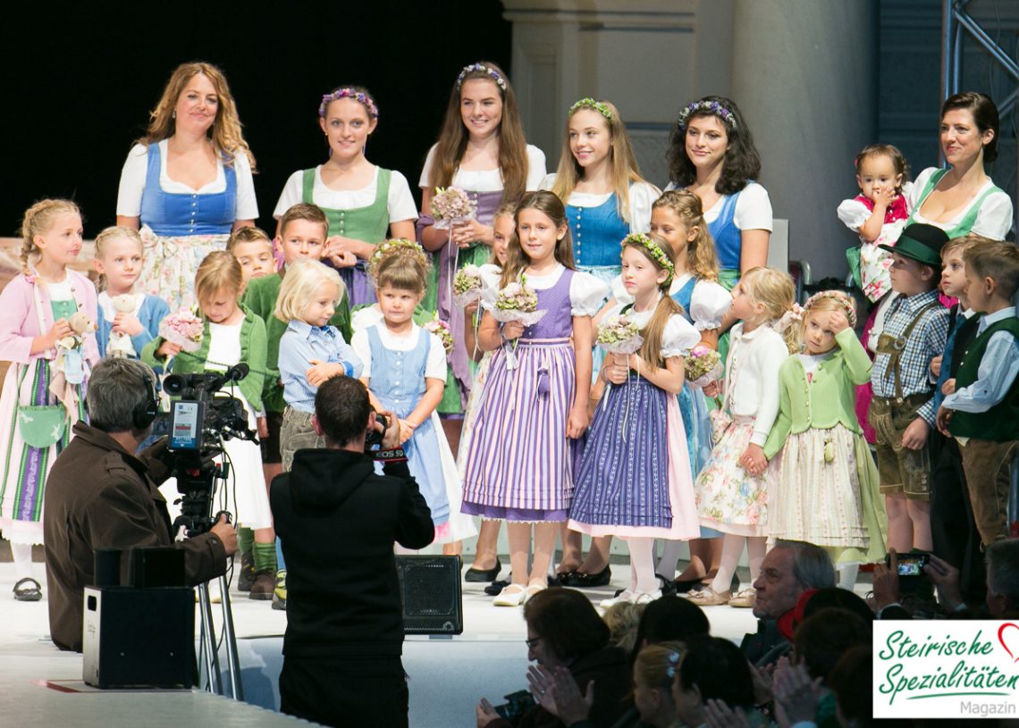 Pracht der Tracht - Modenschau in Graz - Fotos - Steirische Spezialitäten
