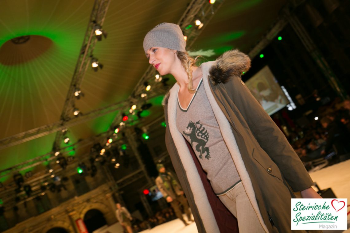 Pracht der Tracht - Modenschau in Graz - Fotos - Steirische Spezialitäten